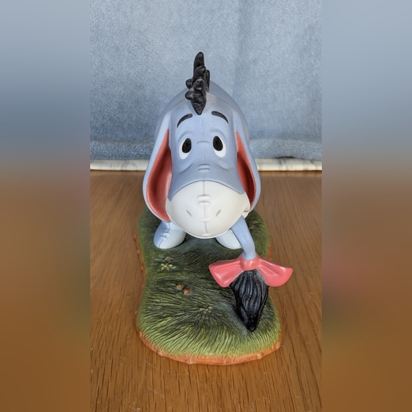 Disney | Accents | Disneys Pooh Friends Eeyore Hoping Your Back ...